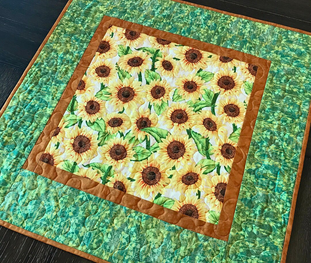 Large Sunflower Themed Table Topper, Quilted Sunflower Table Topper ...