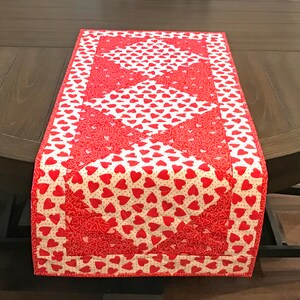 Valentine's Day Heart Themed Quilted Table Runner, Red White and Pink ...