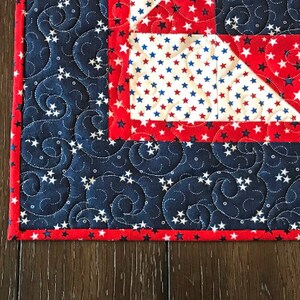 Patriotic Friendship Star PDF Table Runner Pattern CCQ066, Star Themed ...