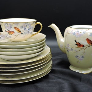 Gorgeous Noritake Morimura Green Stamp Japanese 13 Piece China Set ...