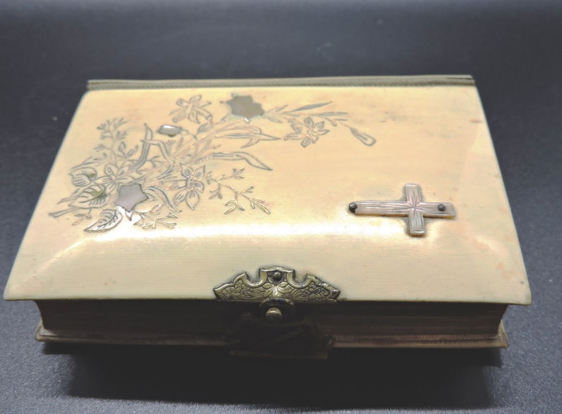 1902 Antique German Pearls of Devotion Celluloid and Mother of Pearl ...