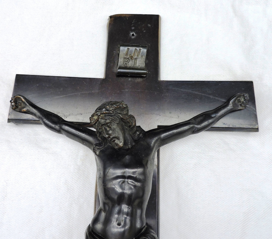 Large Vintage All Metal Wall Crucifix With INRI Scroll 13.5" X 8" - Etsy