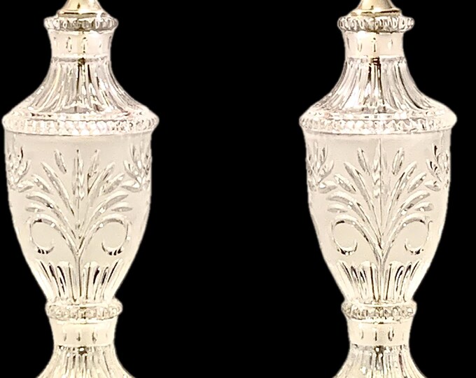 Vintage Crystal Table Lamp With Beautiful Cut Designs, Frosted Glass ...