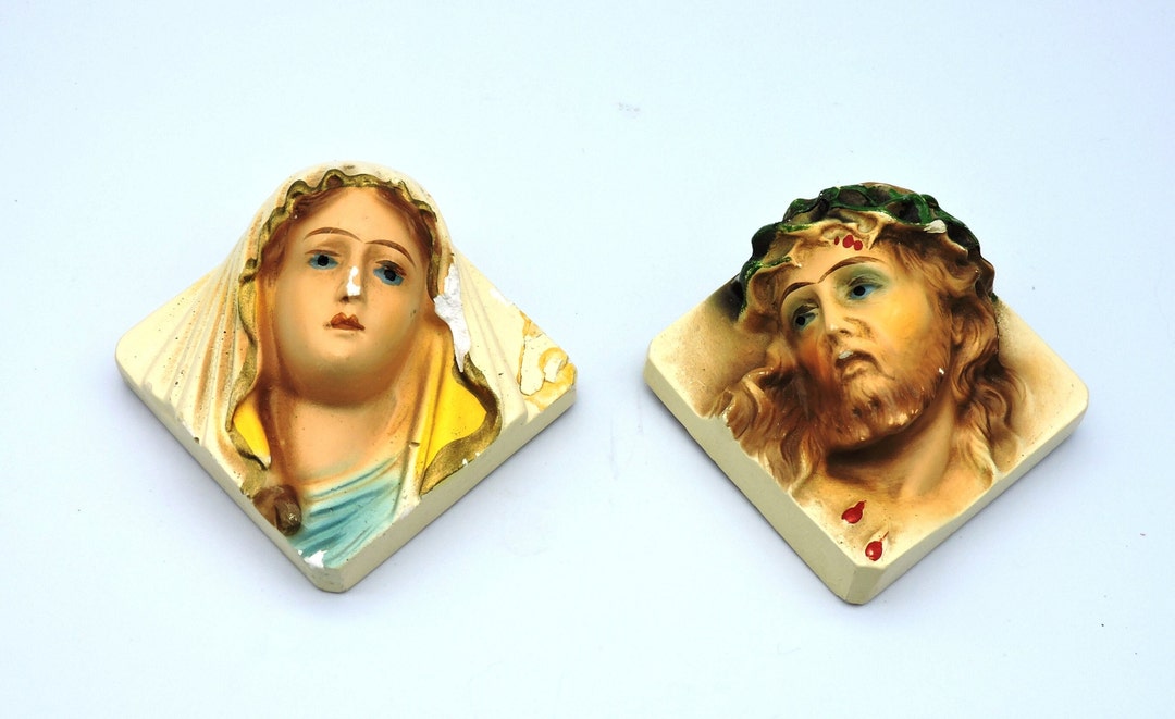 Religious Chalkware Wall Plaques of Virgin Mary #86C and Jesus #85C 2. ...