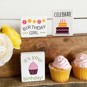 Birthday Mini Signs, Happy Birthday Tiered Tray Decor, Birthday Wishes ...