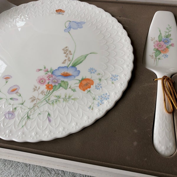 Mikasa Cake Plate and Server - Etsy