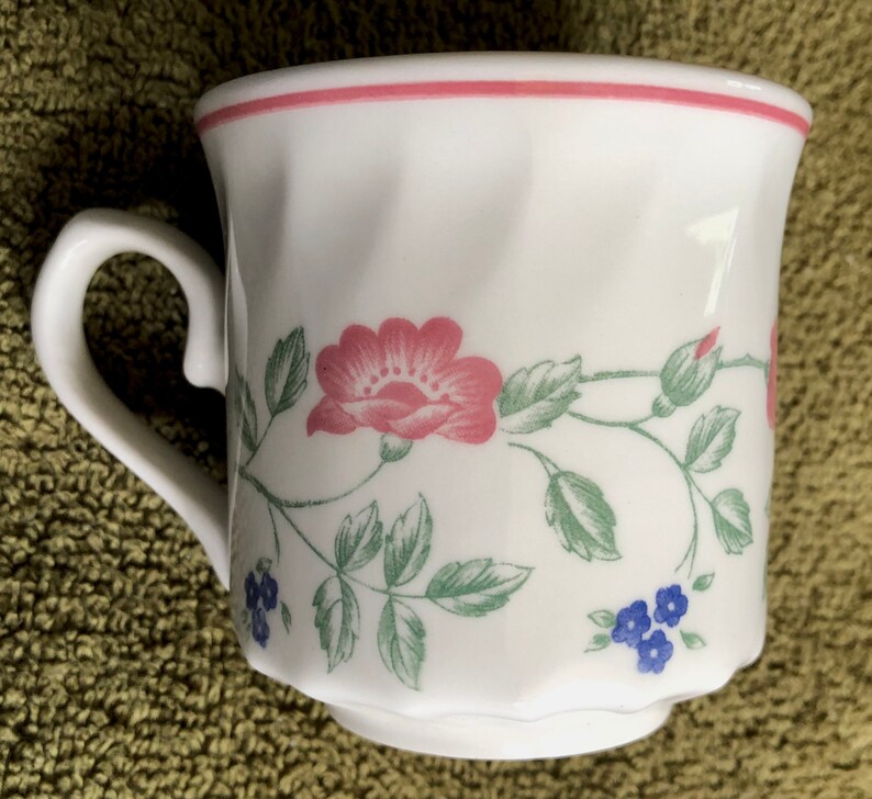 Churchill Tea Cups 8 and Creamer - Etsy