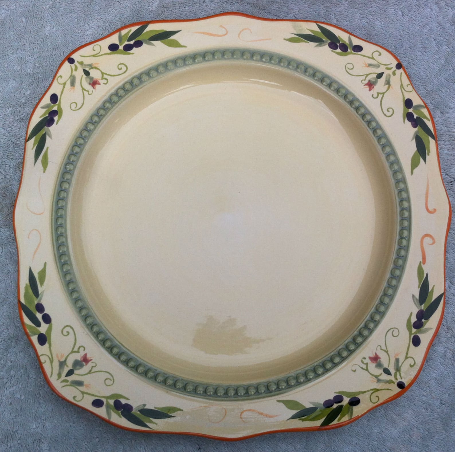 Gibson Everyday Grapevine Square Dinner Plates 4 - Etsy