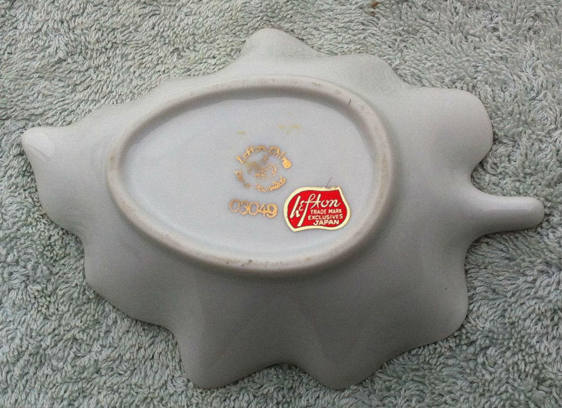 Lefton Holly Leaf Candy Dish - Etsy