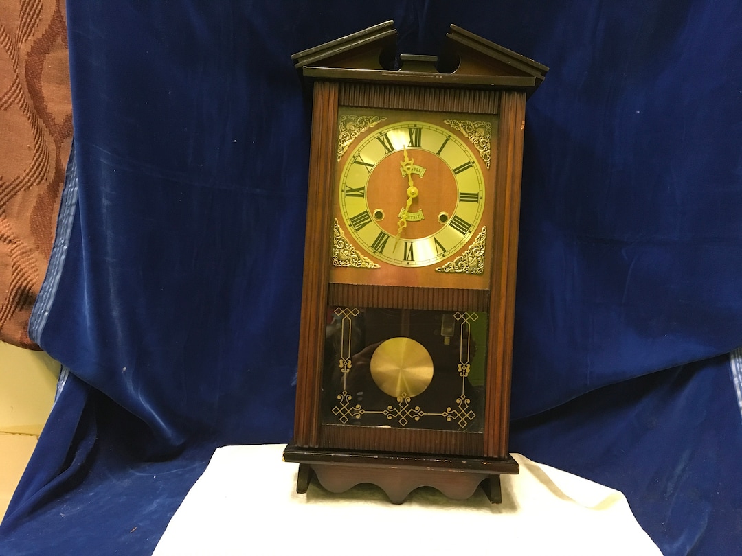 Mogull Monthly Pendulum Wall Clock Made in Korea. - Etsy