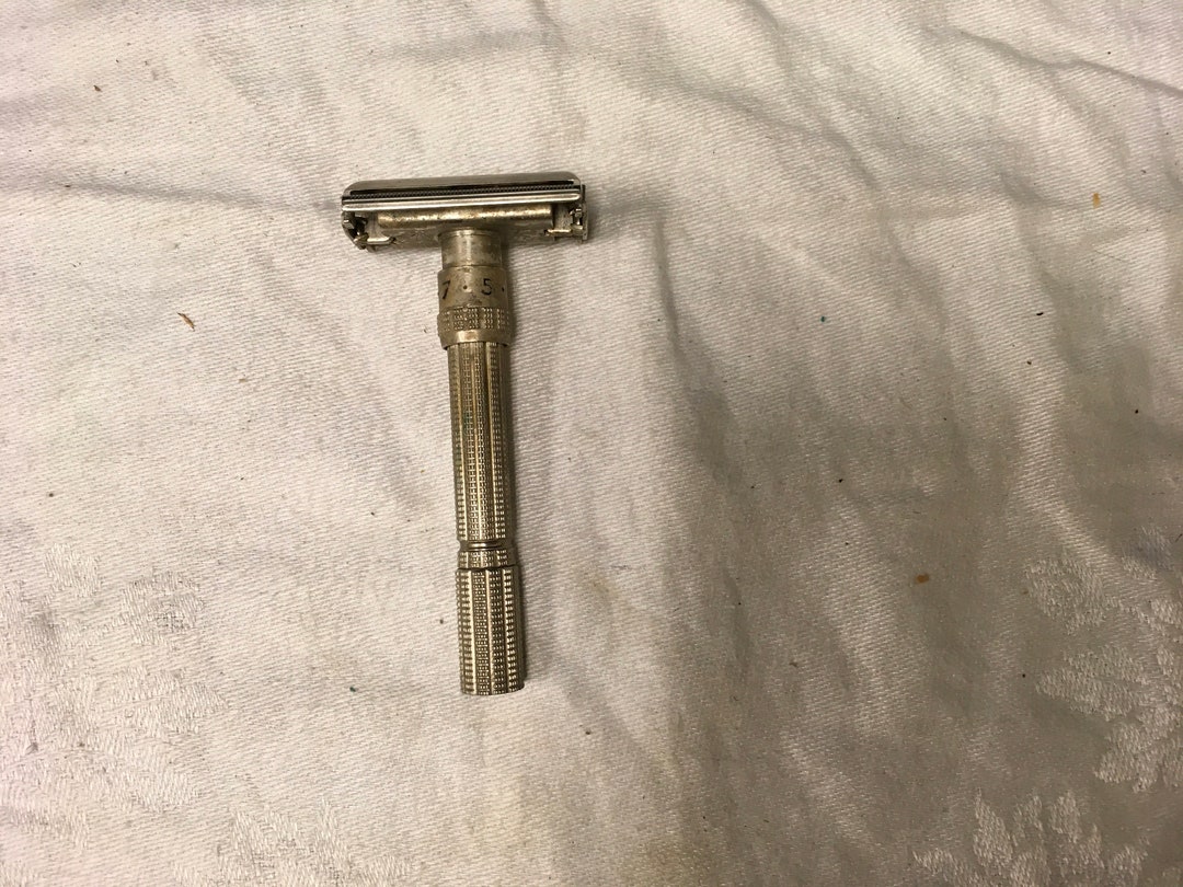 Vintage Gillette Slim Adjustable Safety Razor - 1962. - Etsy