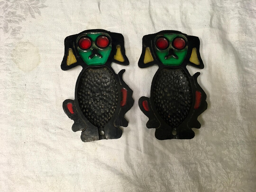 2 Vintage Cast Iron Stained Glass Dog Trays/dish - 1970’s. - Etsy