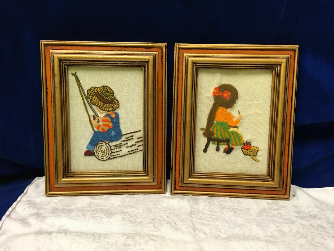 2 Vintage Framed Crewel Embroidery Yarn Art. - Etsy