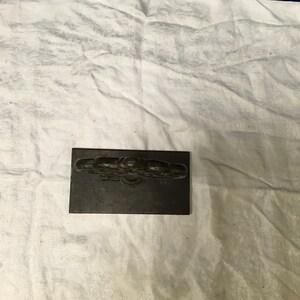 Cast Iron Skeleton Key on Base Statue. - Etsy