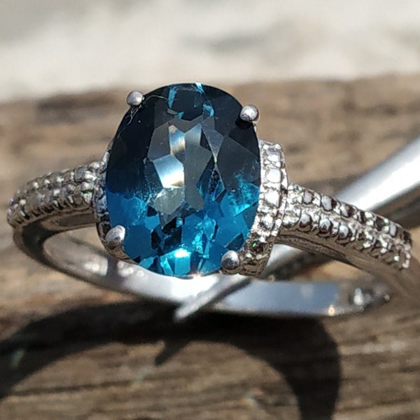 London Topaz Ring - Etsy