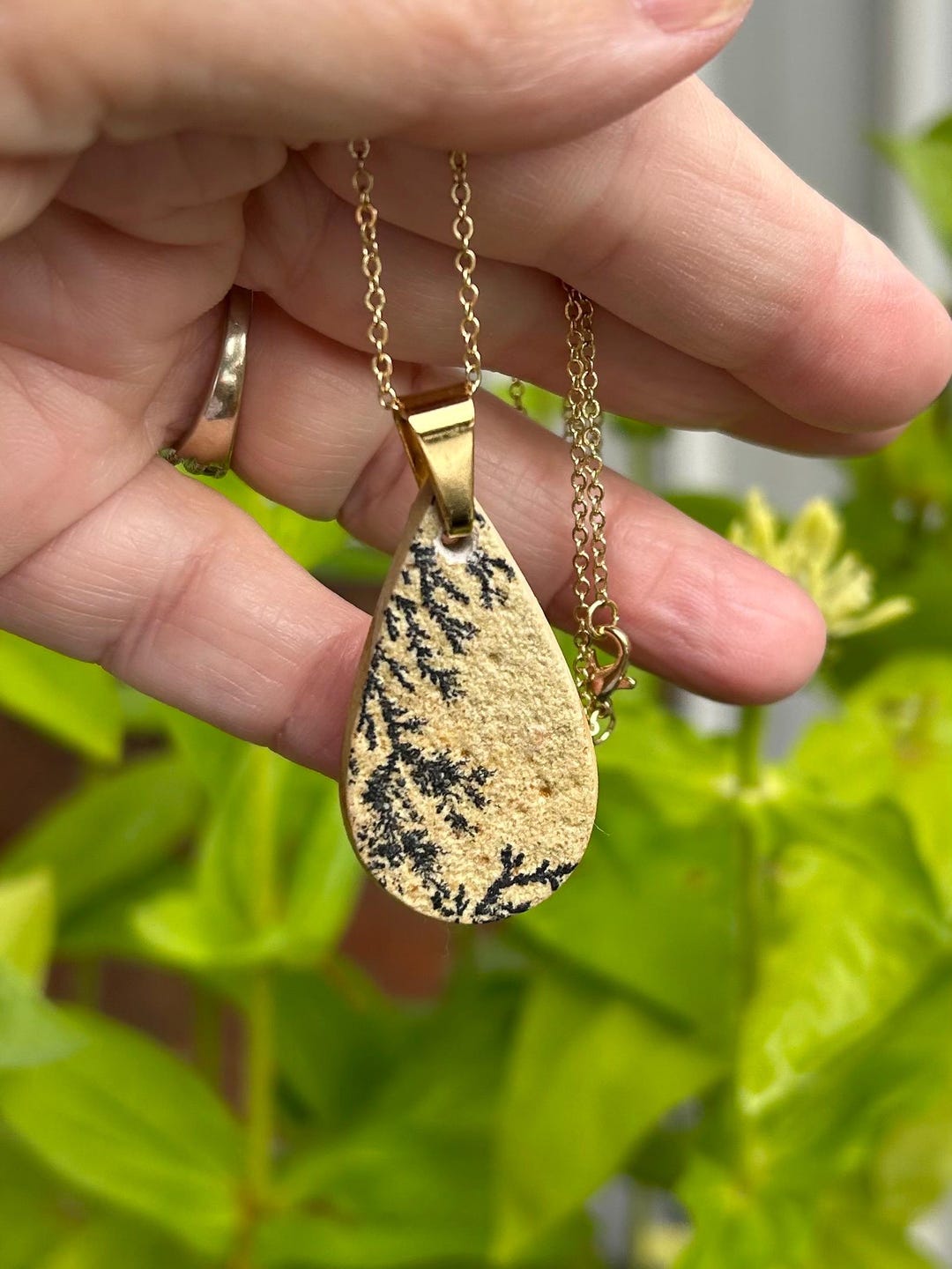 DENDRITIC LIMESTONE NECKLACE - Etsy
