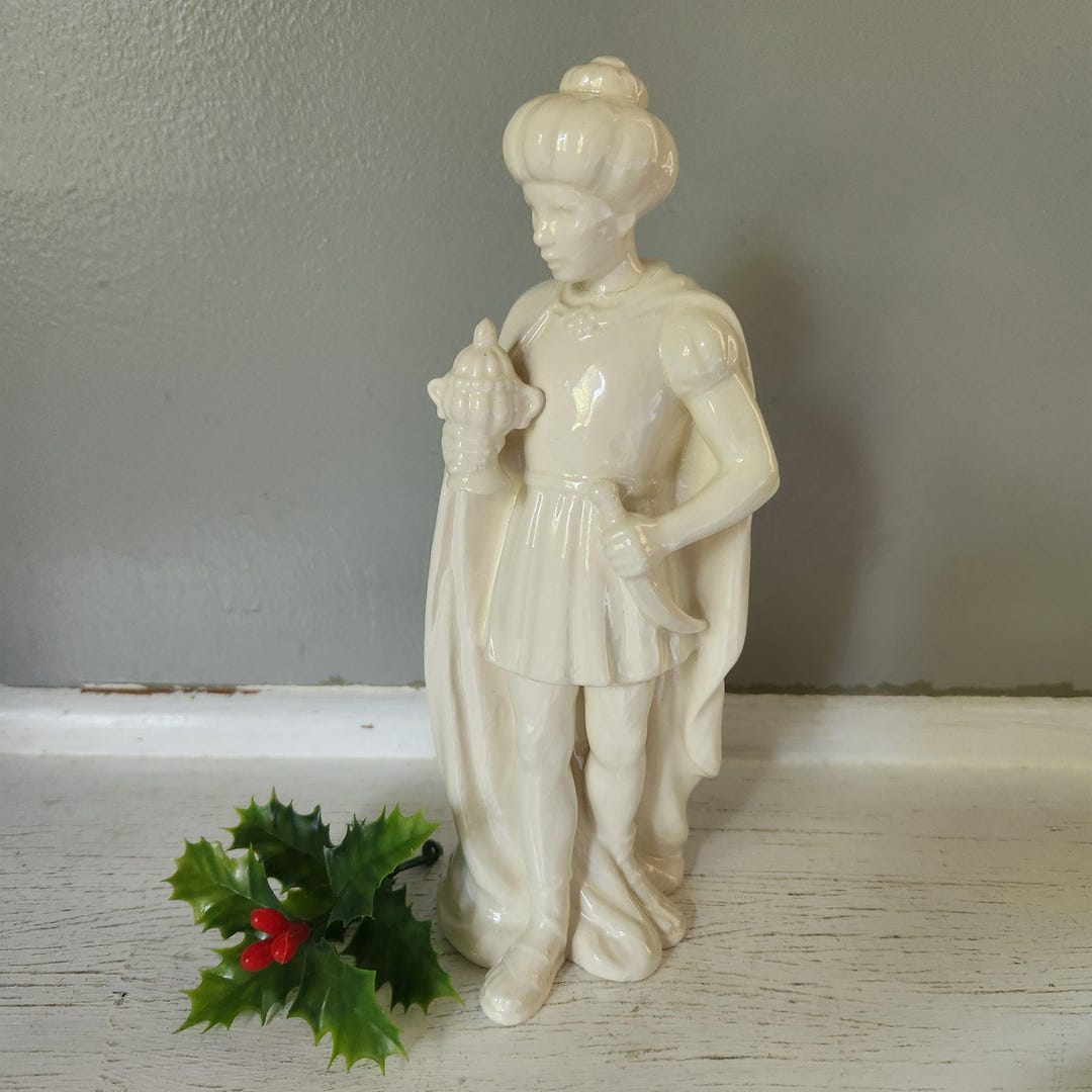 Hummel Standing Moorish King - All White - Marked MI Hummel 1951 - West ...