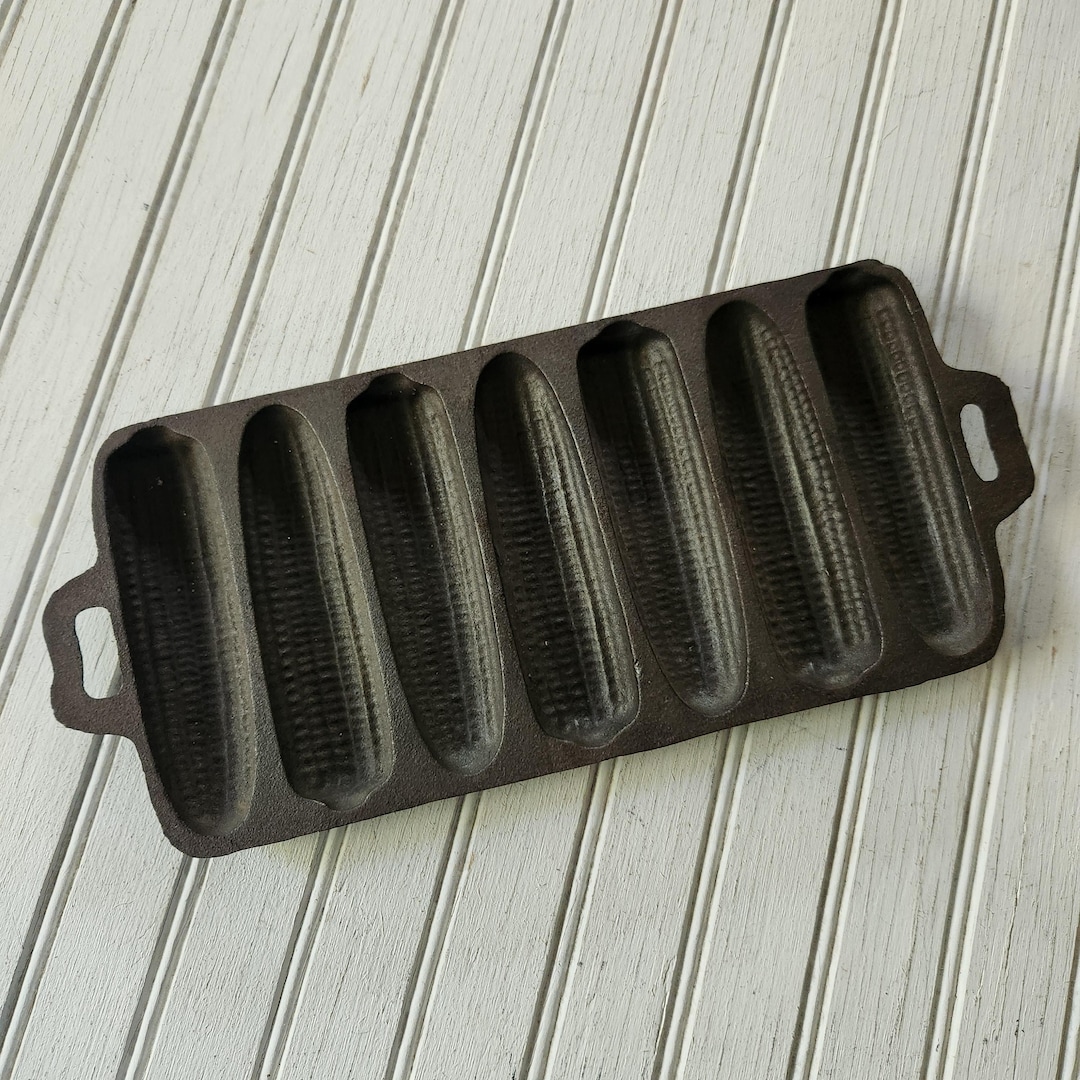 Vintage Cast Iron Cornbread Pan - Farmhouse Farmhouse Kitchen - Great ...