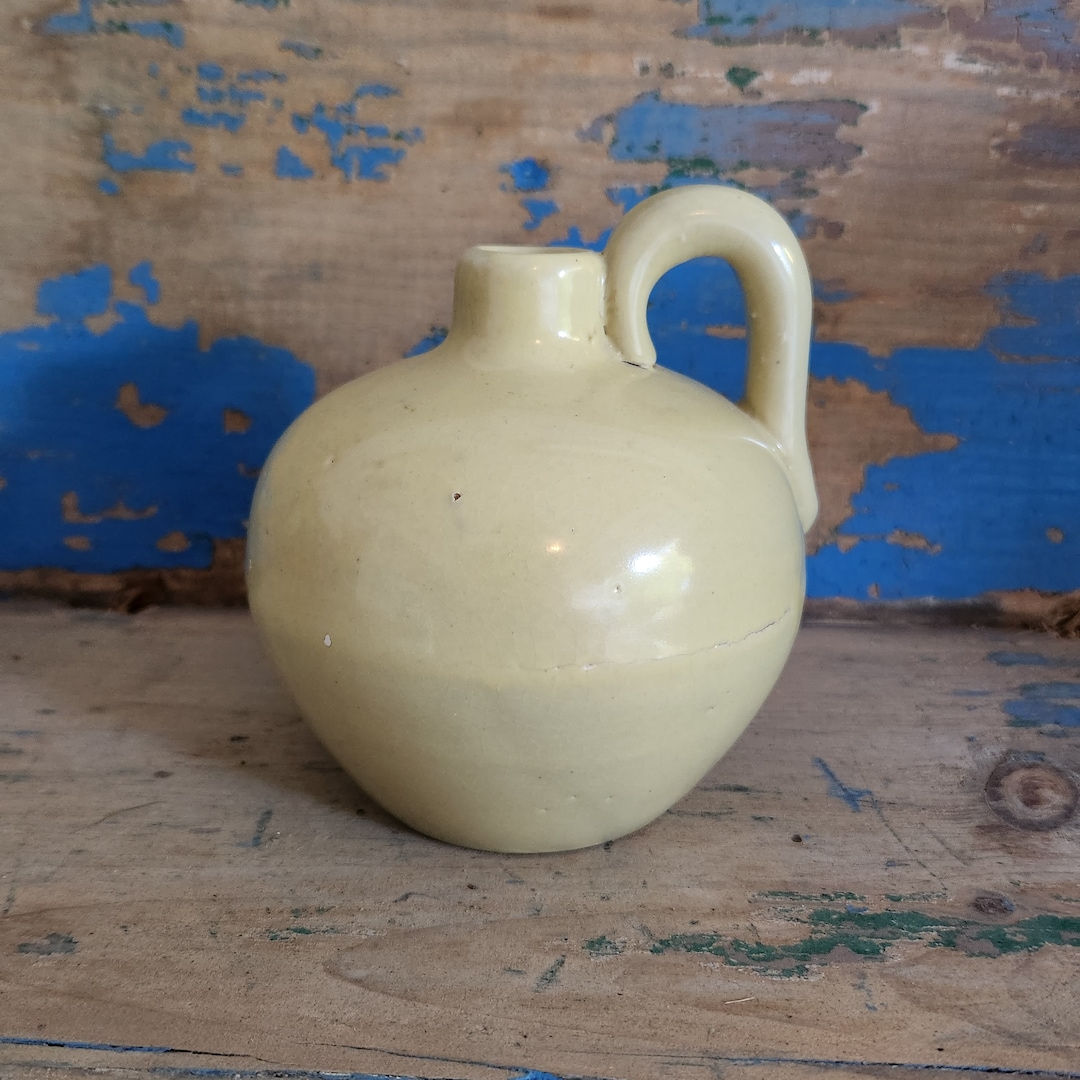 Rustic and Primitive Antique Yellow Jug With Handle - Marked 175 on ...