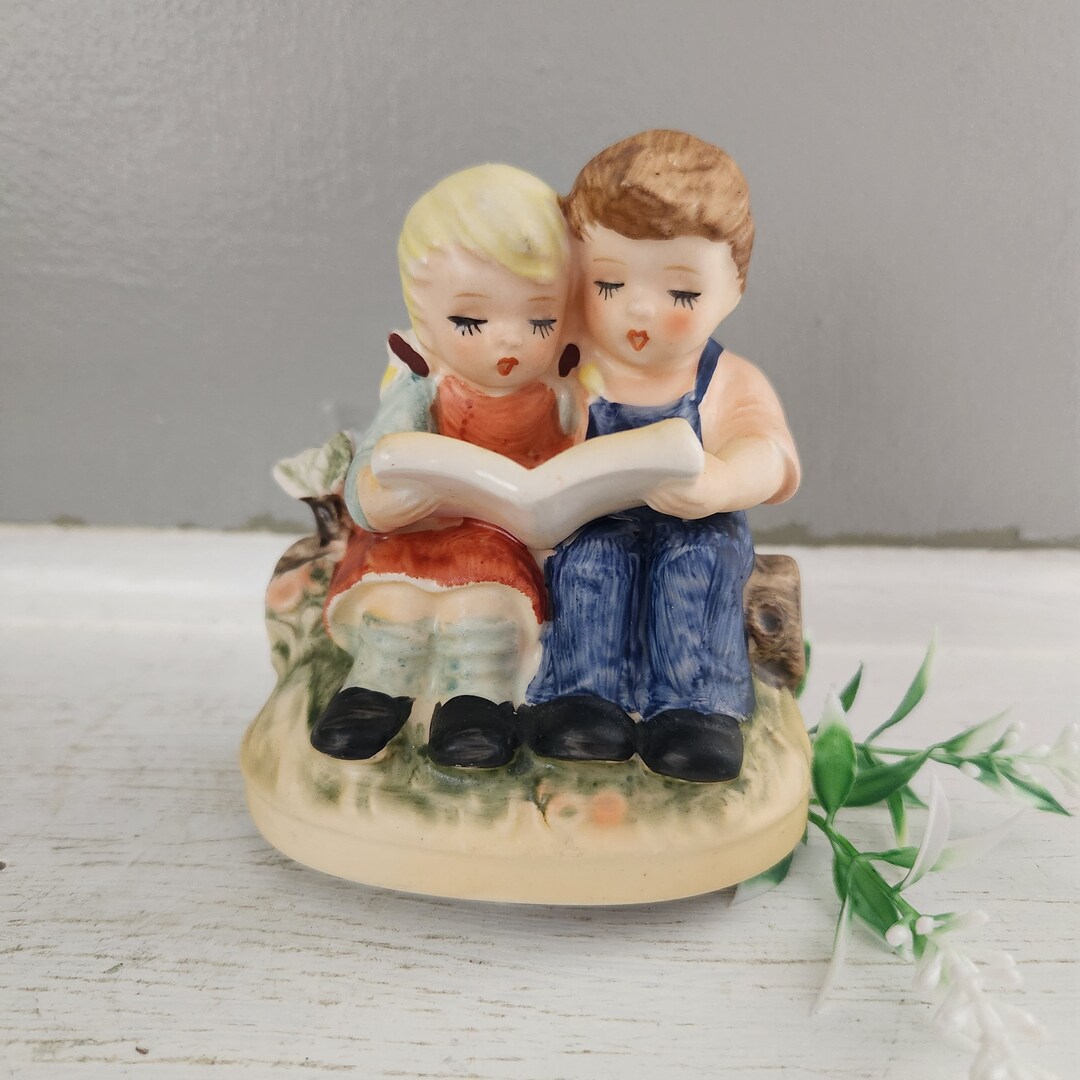 Adorable 1970s Music Box - Little Boy and Girl Readers - Plays ...