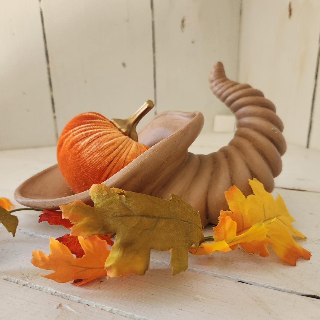 Vintage Atlantic Mold Ceramic Harvest Cornucopia rustic Finish ...