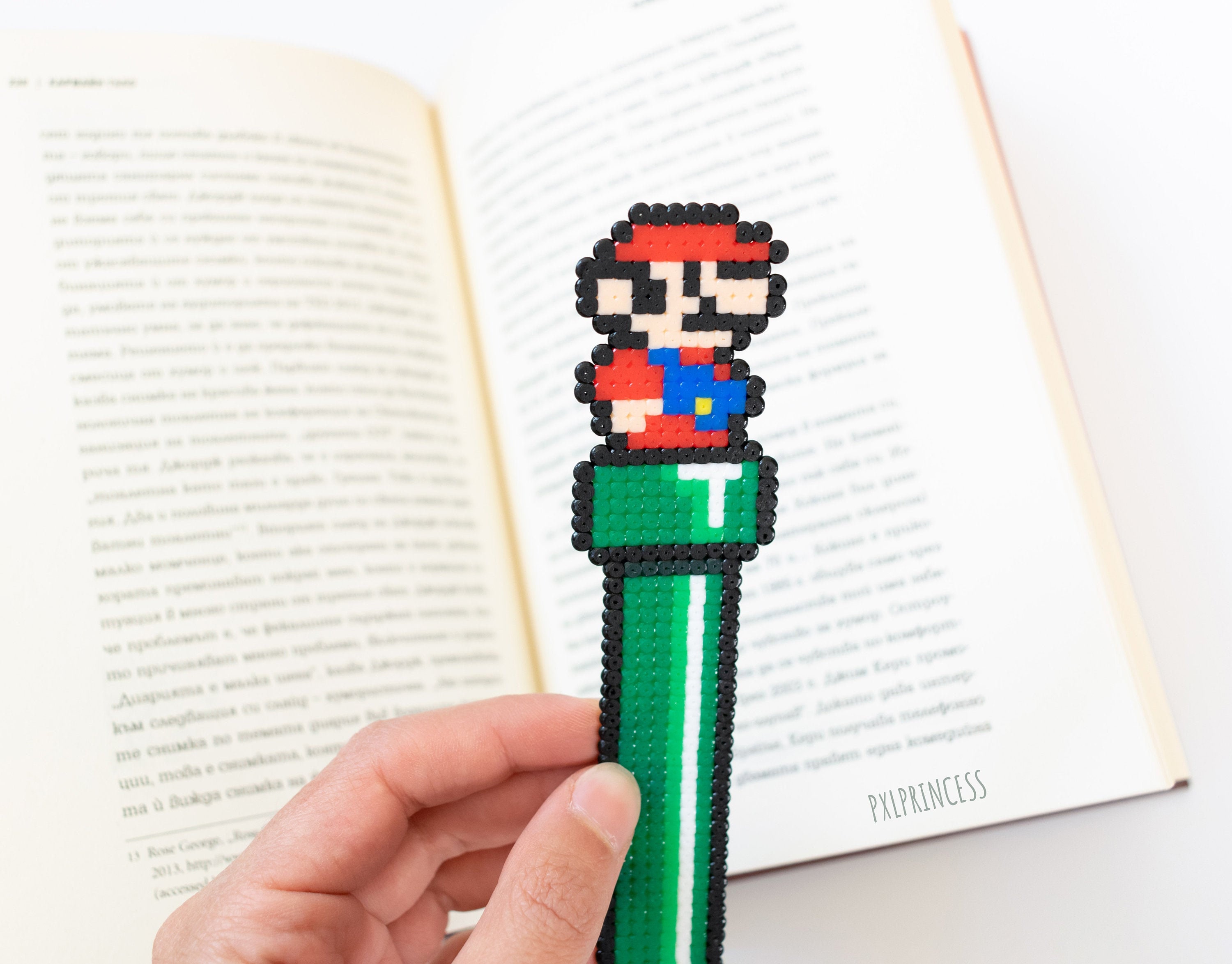 Super Mario Bookmark pixel art Nintendo Hama Perler cuentas de - Etsy ...