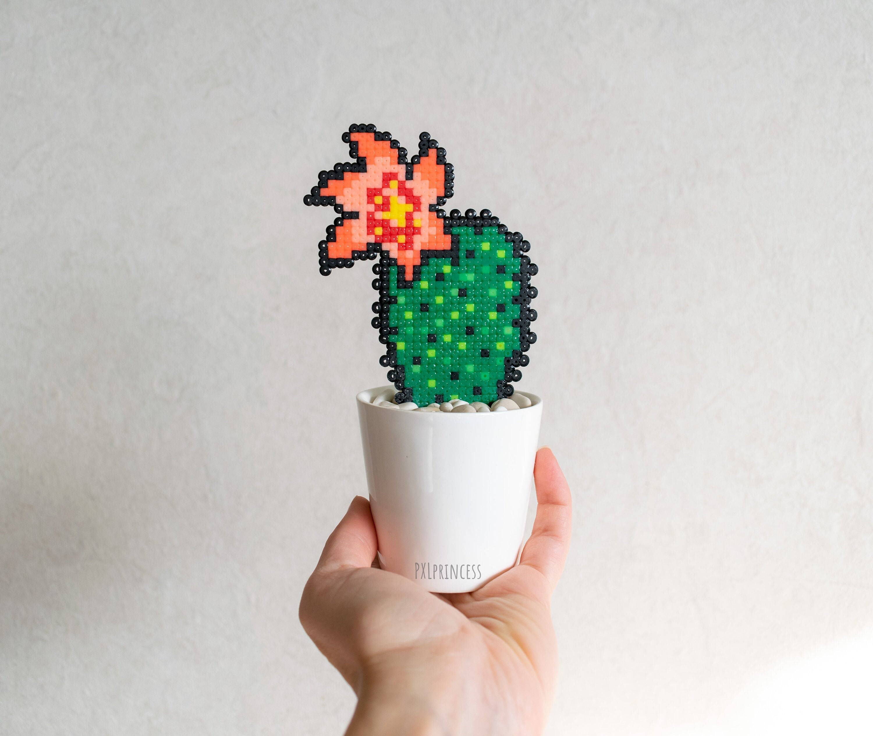 Pixel Plant in a pot Potted plant cacti succulent perler hama | Etsy