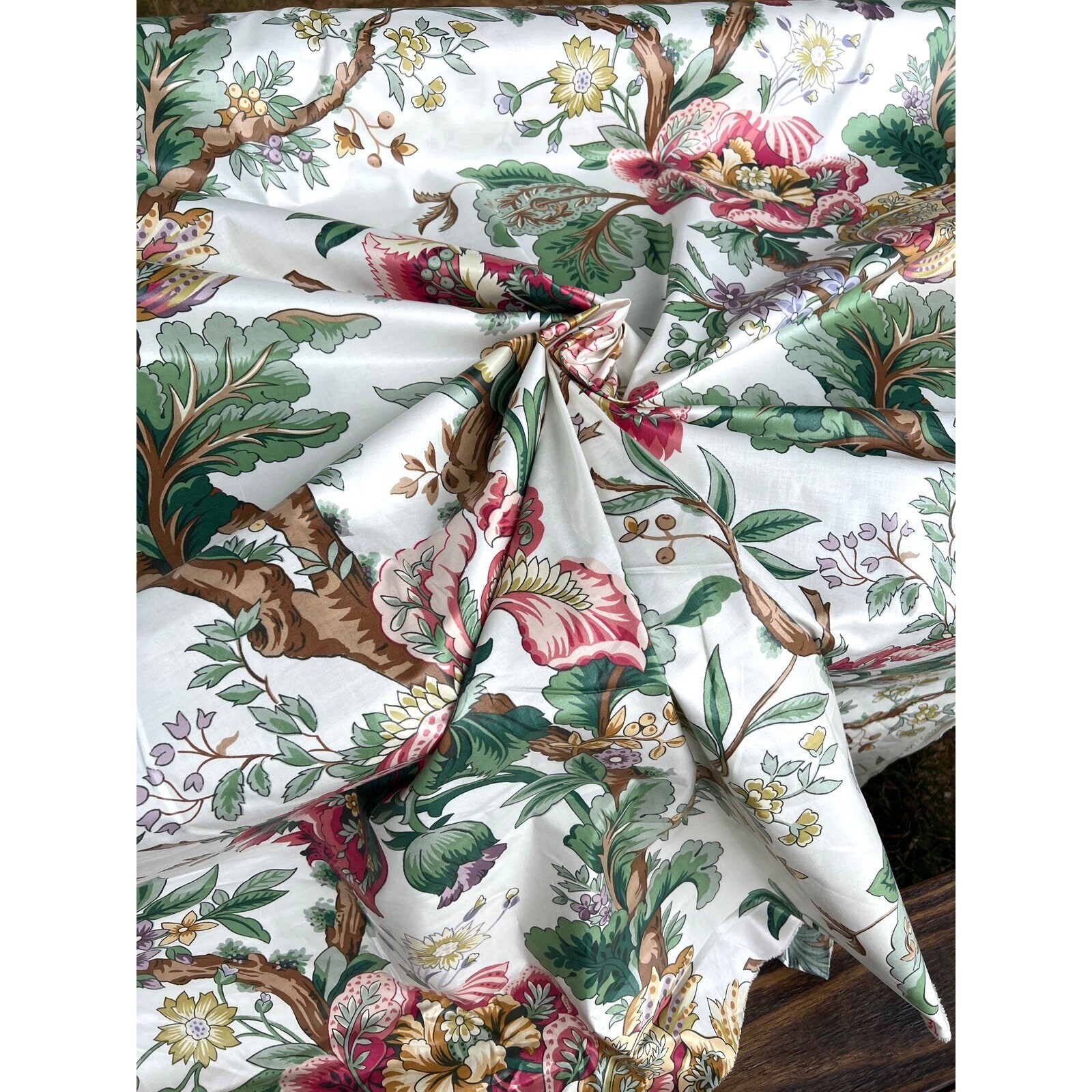 Vintage Jonelle Fabric Floral Chapelle Pattern Chintz England 80s by ... Vintage Jonelle Fabric Floral Chapelle Pattern Chintz England 80s by ...