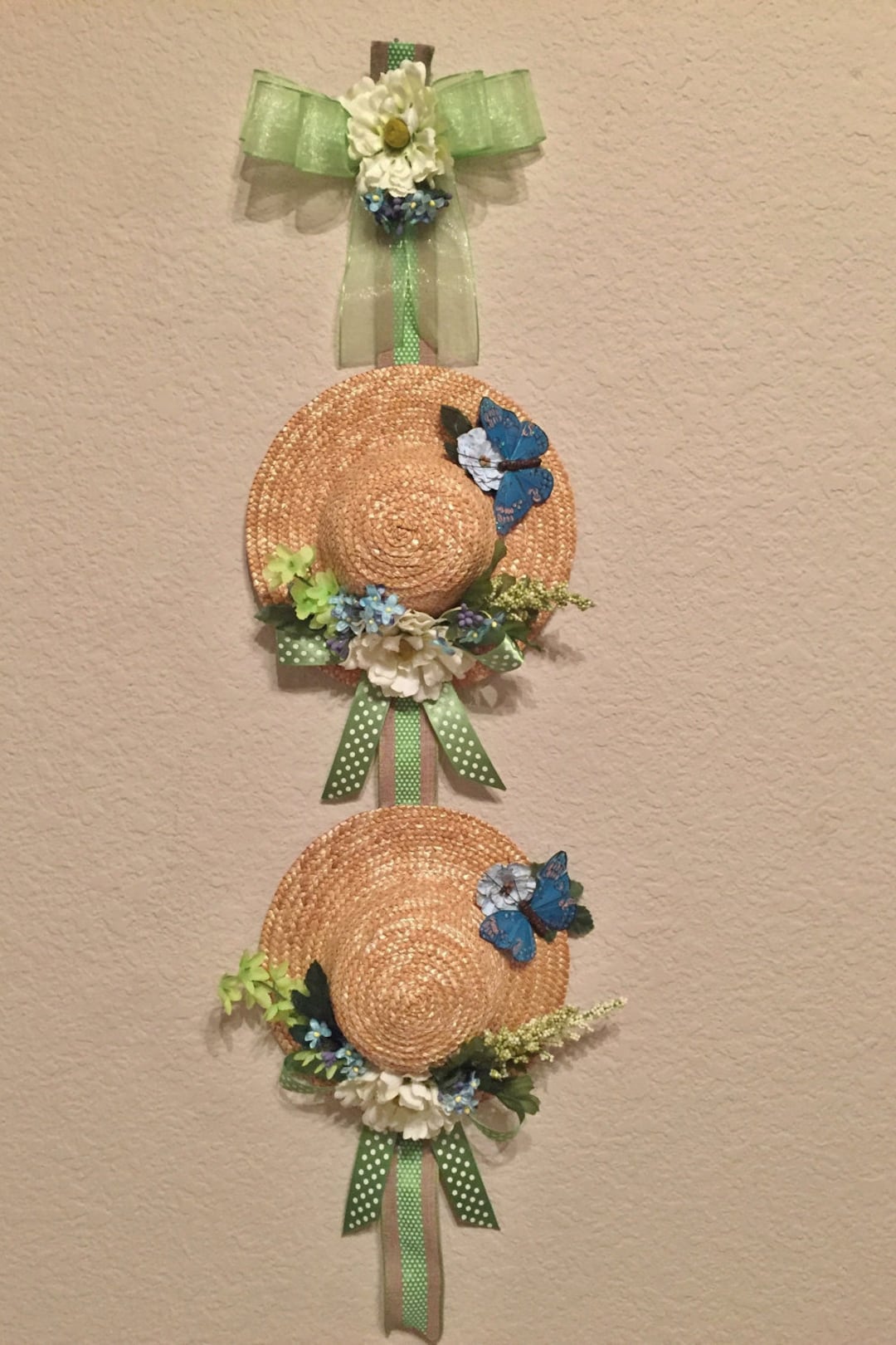 Children's Straw Hats Hanging Wall Decor, Double 8" Round Straw Bonnets ...