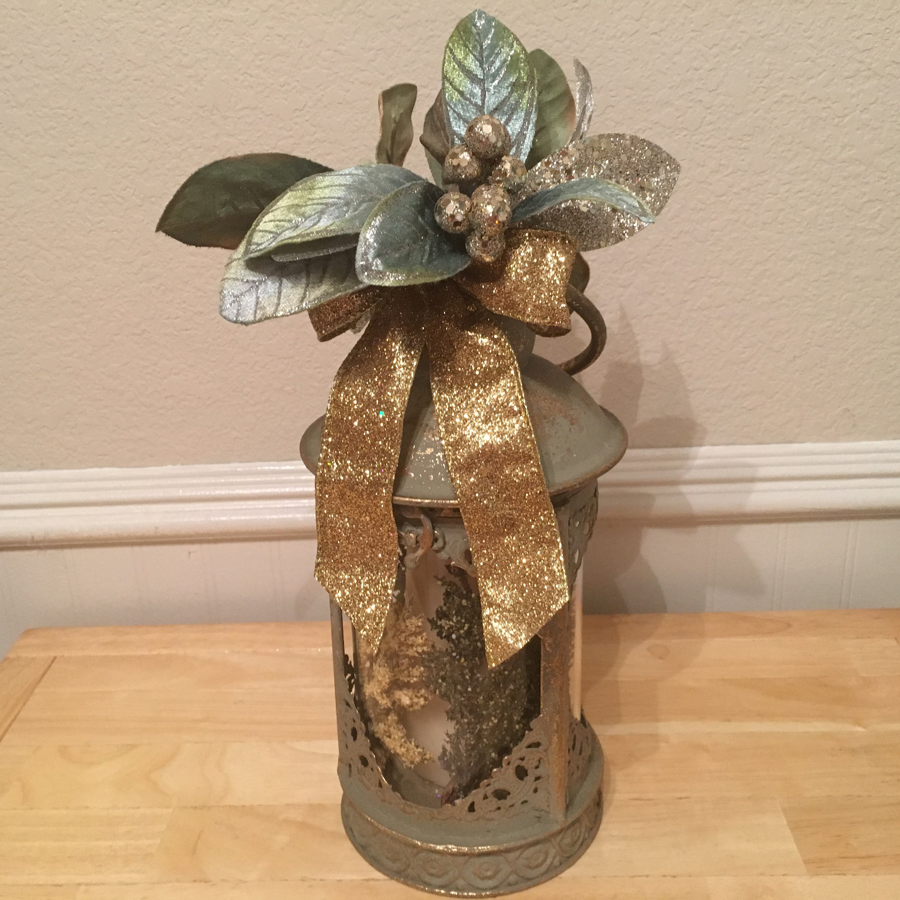 Christmas Rustic Candle Lantern - Rustic Lantern Centerpiece - Pale ...