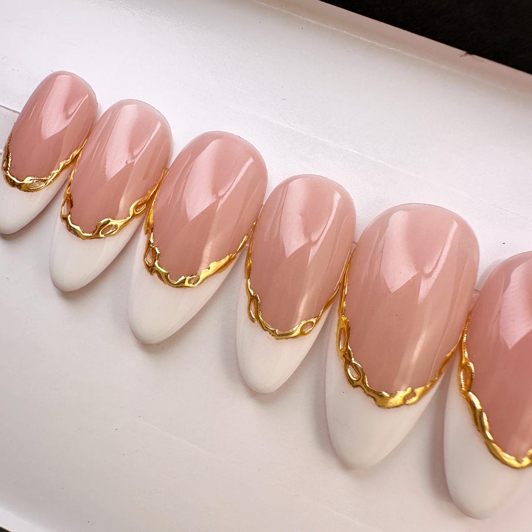 Gold Chain White French | Press on Nails | Fake Nails | False Nails ...