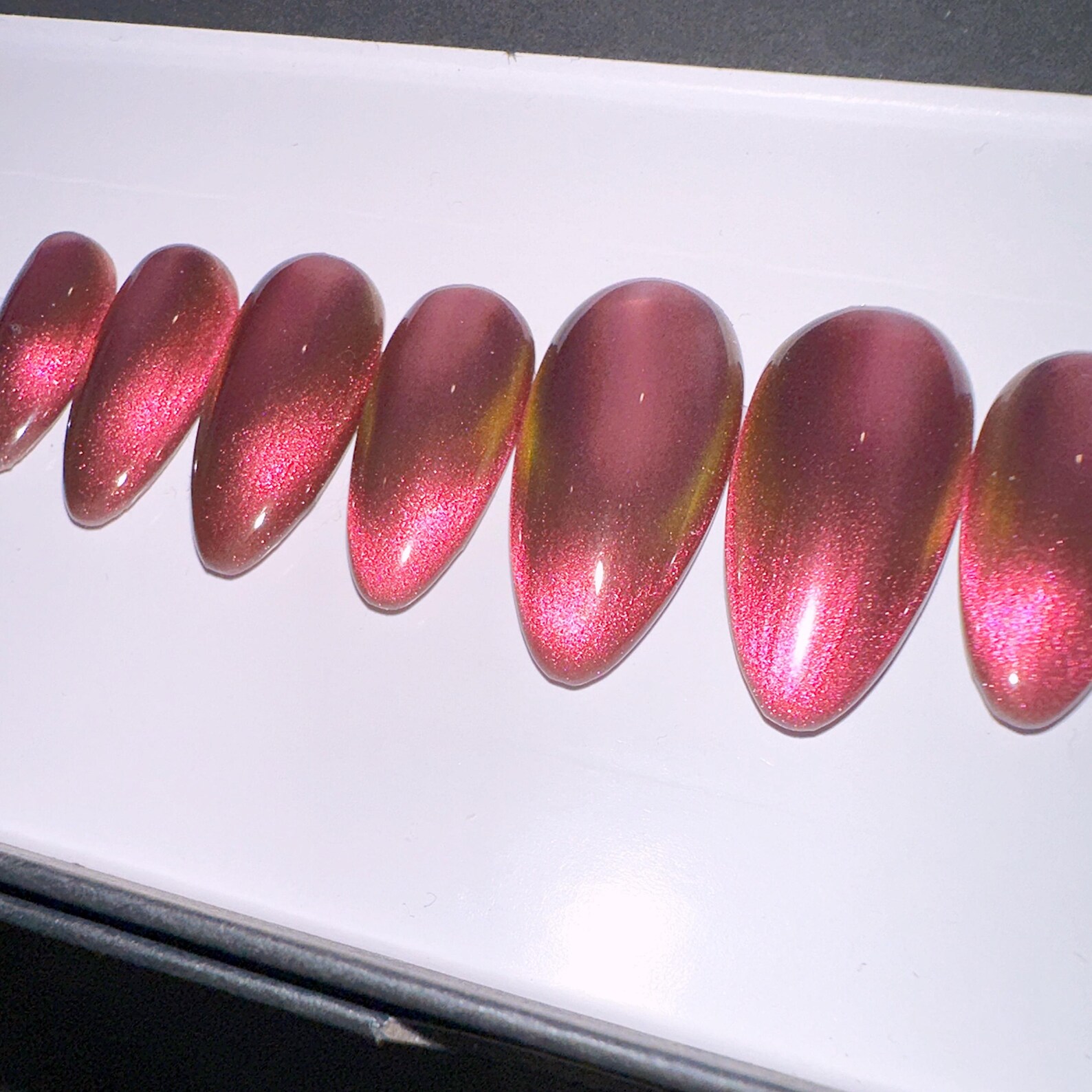 Handmade- Dopamine Two-tone Candy Cat-eye Maroon Press on Nail - Etsy