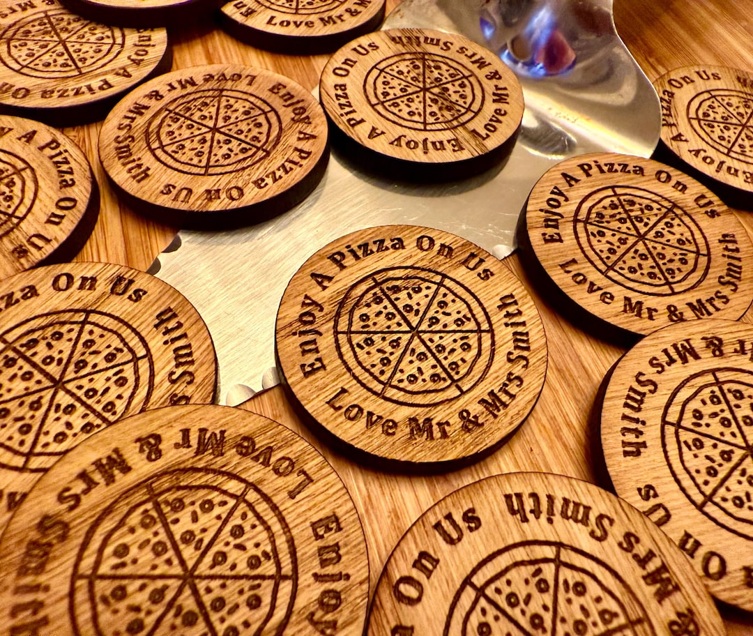 Personalised Oak Pizza Tokens for Wedding Food Favours Circles party ...
