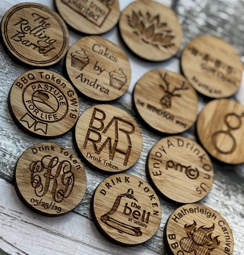 Personalized Oak Drink Tokens: Engraved Wedding Favors, Eco-friendly - Etsy