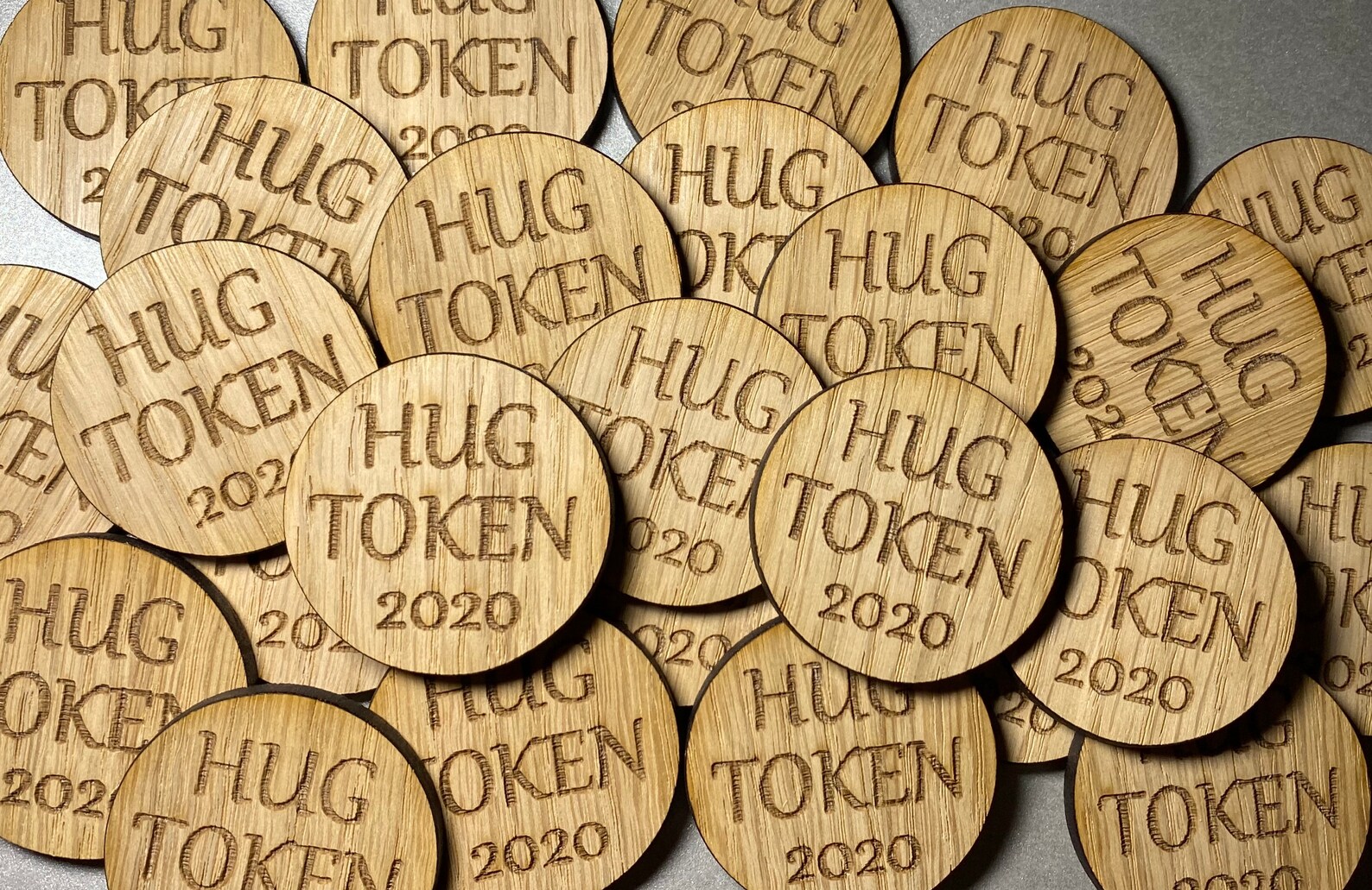 Personalised Oak Hug Love Tokens Thank You Favours Circles celebration ...