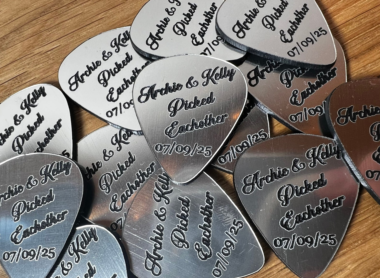 PERSONALISED GUITAR PLECTRUM Acrylic Music Themed Wedding Table ...