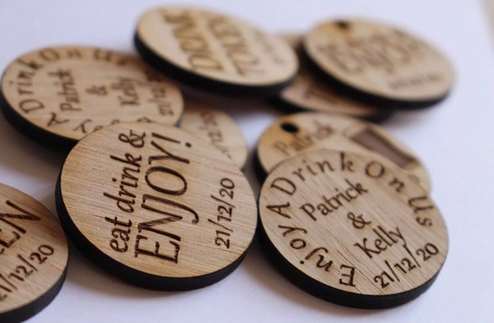 Personalised Oak Drink Tokens Wedding Favours Circlesparty Celebration ...