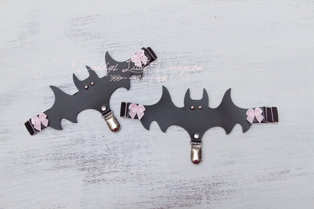 Bat Lover Cute Goth Bat Garters - Thigh Harness Set - Black & Pink for ...