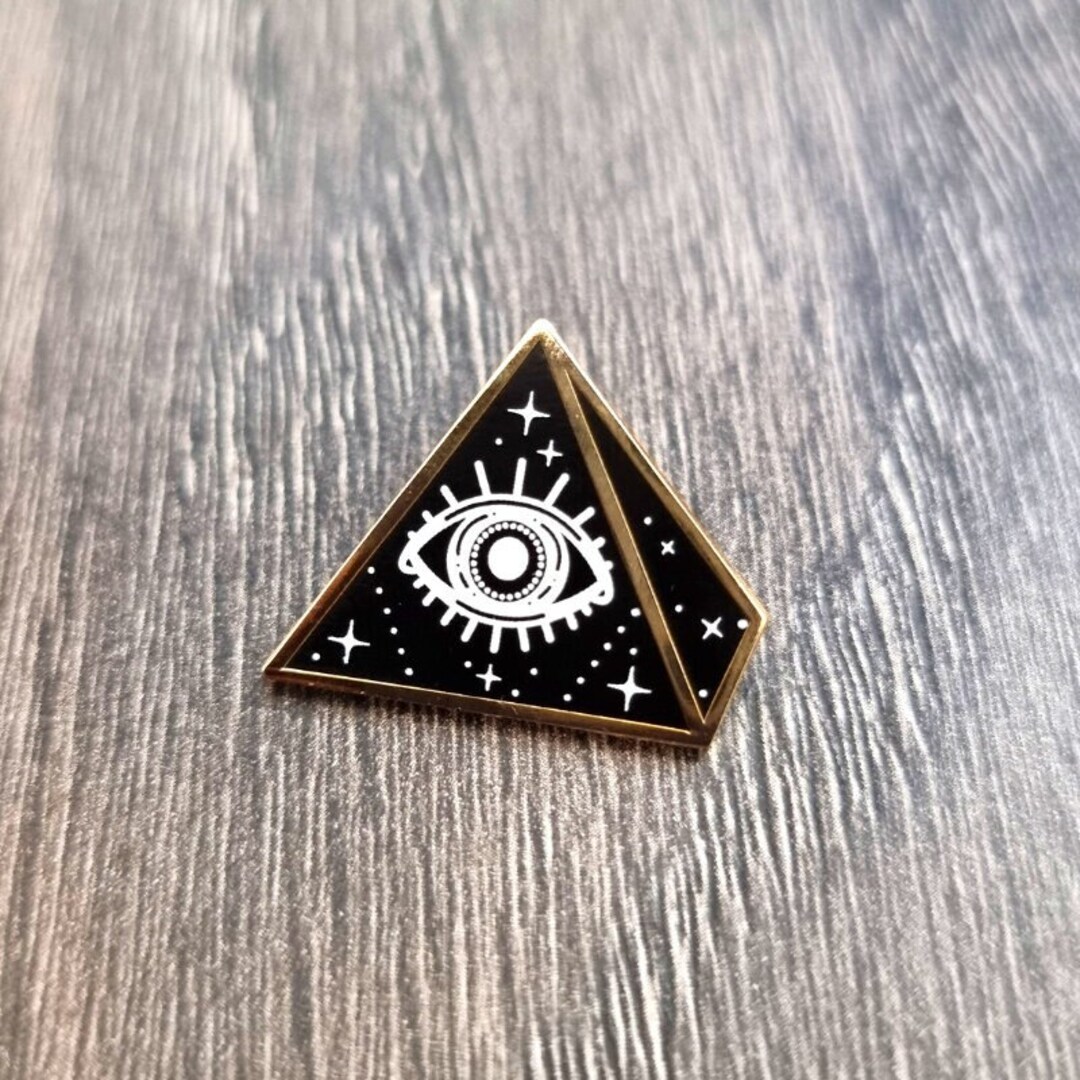Mystic Dice- D4- All Seeing, Illuminati Hard Enamel Pin - Etsy