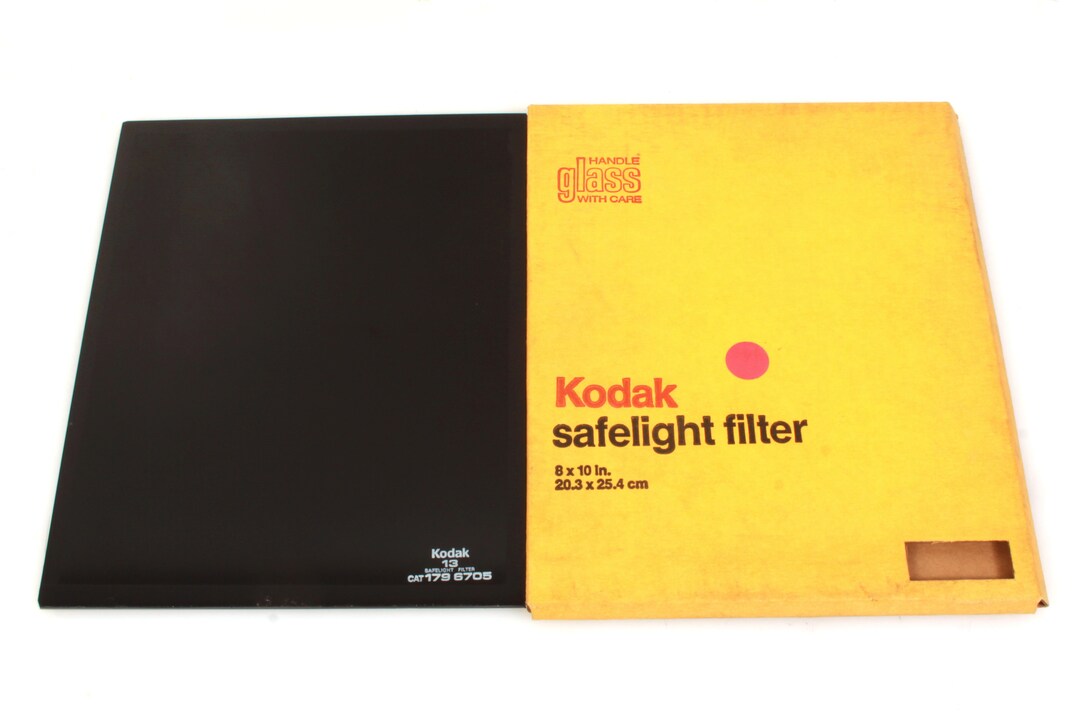 Kodak Safelight Filter 8 X 10 Inch (20.3 X 25.4 Cm) #13 Cat 179 6705 - Etsy