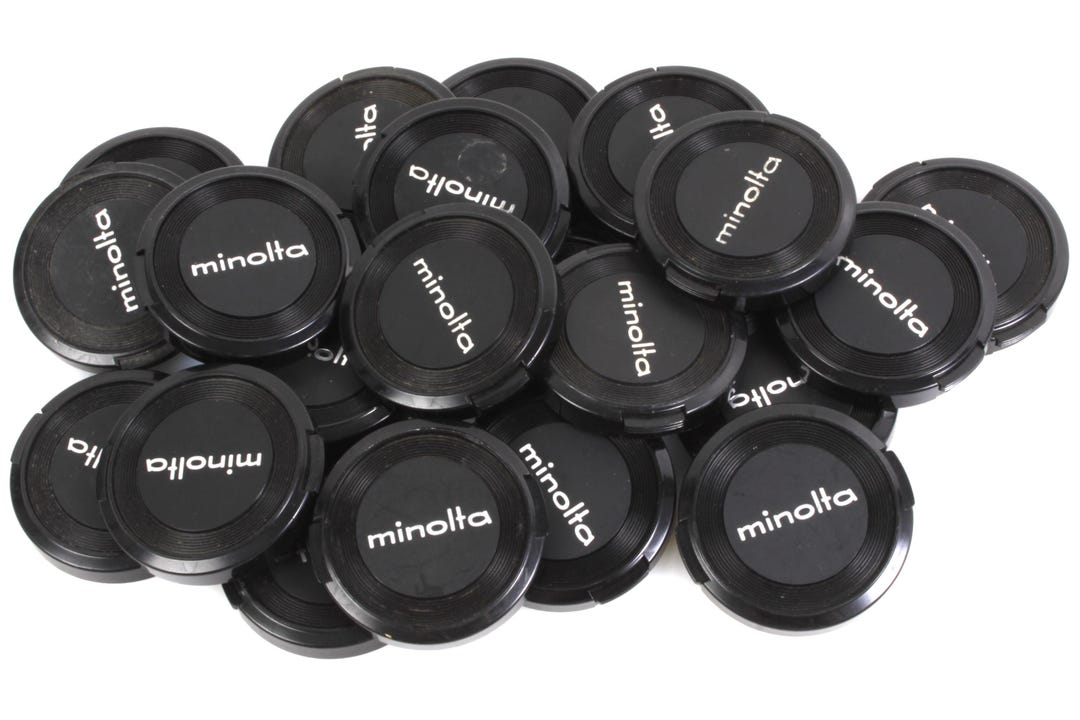 57mm Rigid Plastic Tab Lock Front Lens Cap Minolta Made in Japan Fast N ...