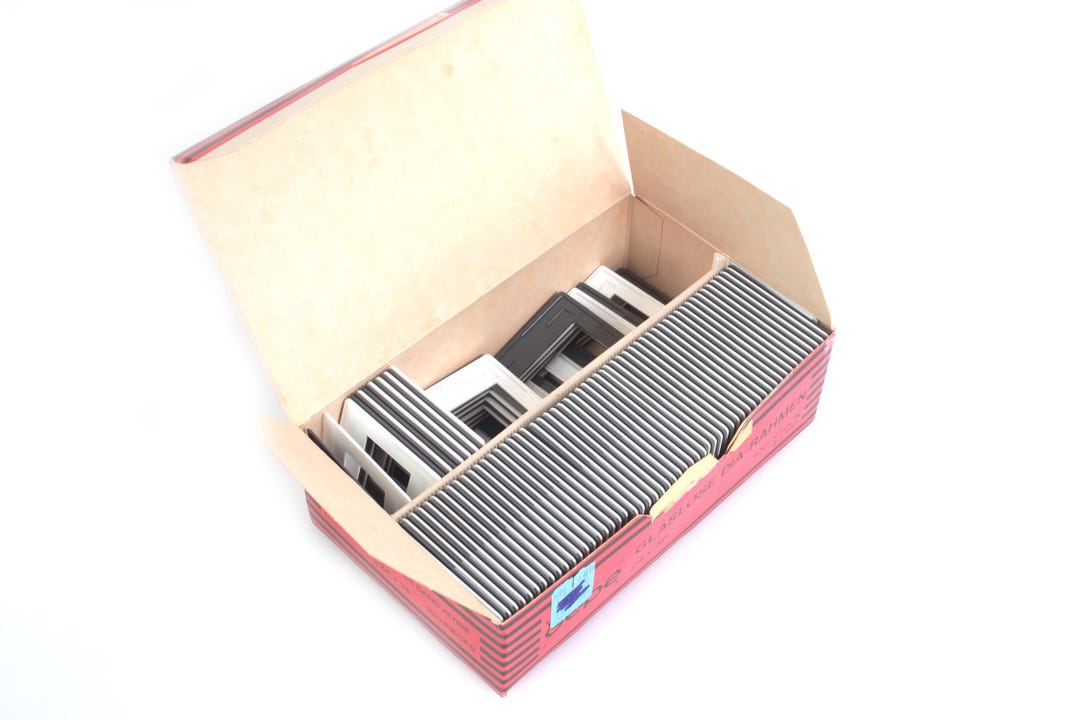 Box of Gepe 35mm Glassless Plastic Slide Mounts 50 Plus - Etsy