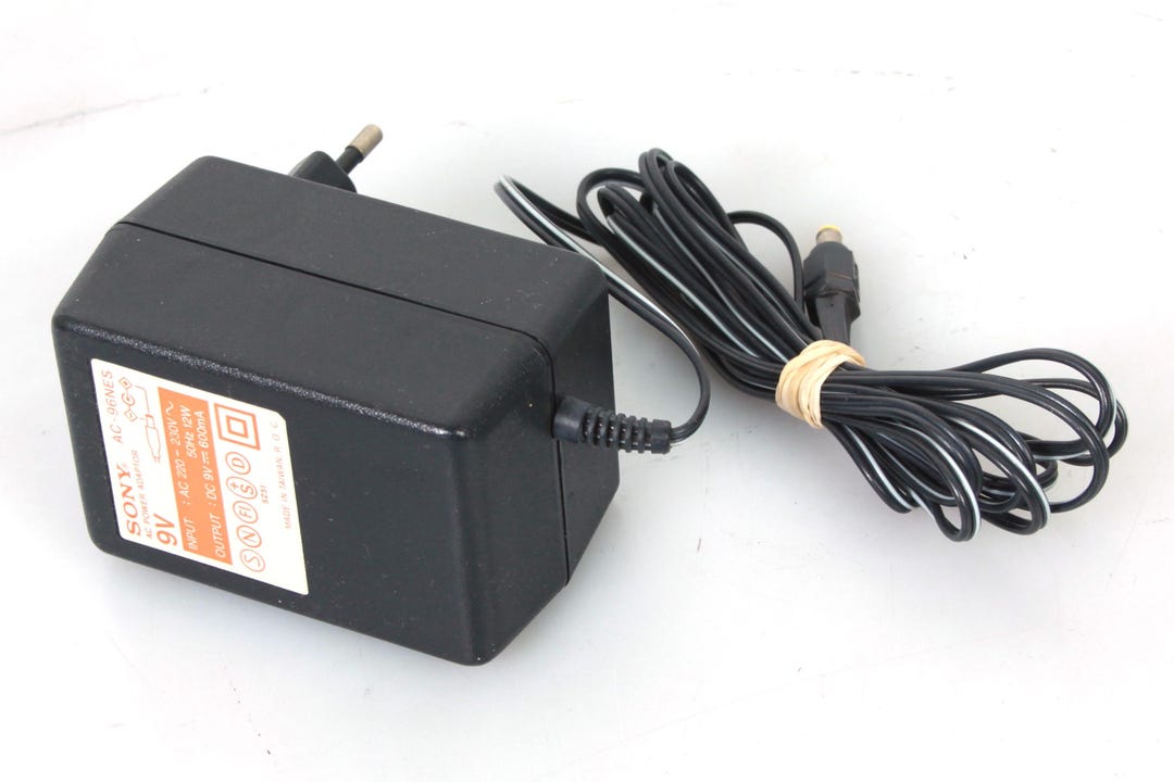 AC-96NES Power Supply Walkman Sony 9V 600ma 5mm Connector European Plug ...
