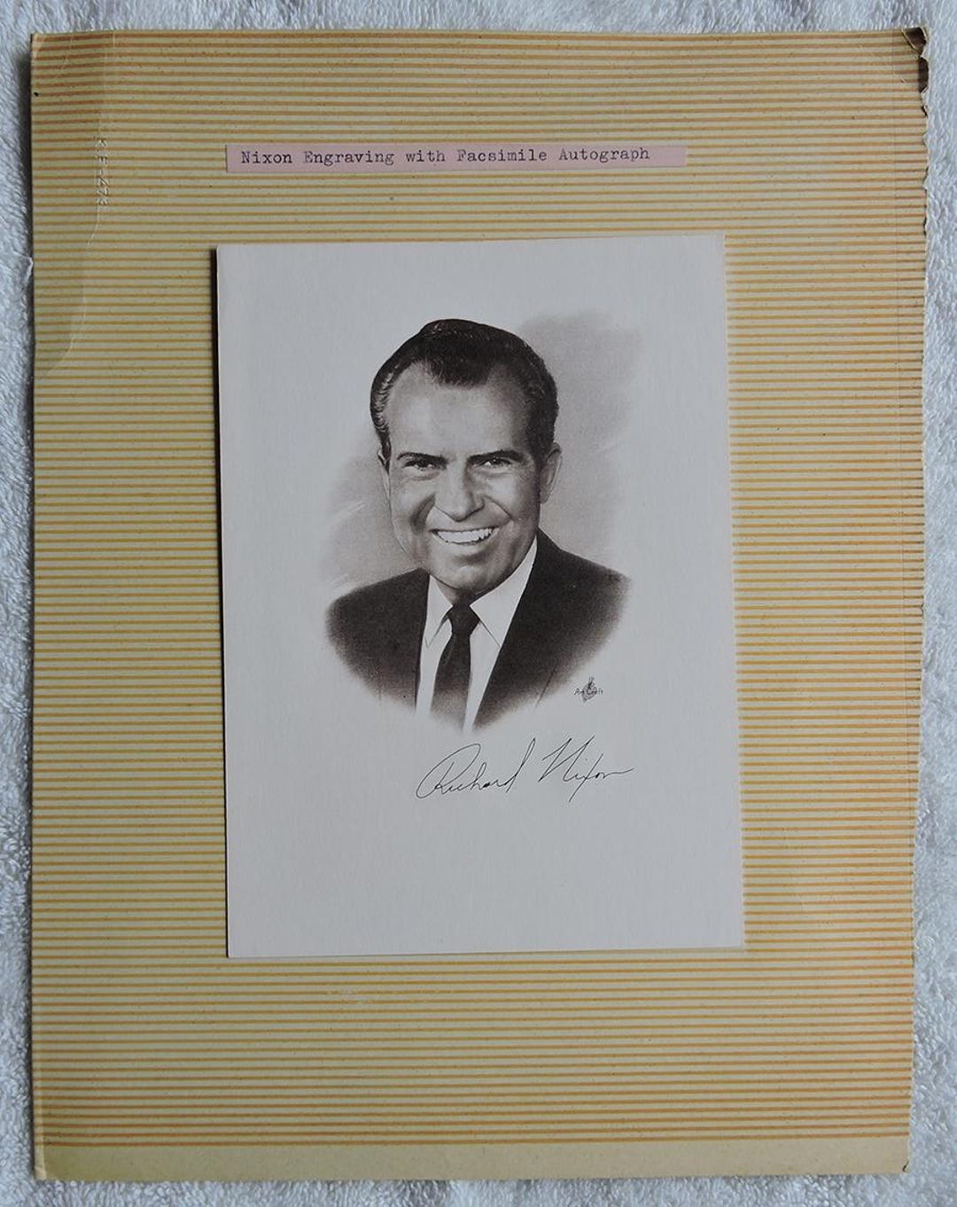 Vintage 5x7 Nixon Photo With Richard Nixon Facsimili Autograph - Etsy