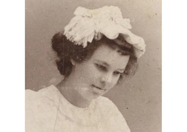 Vintage Tyrone PA Photo Lady in Pretty Dress - 2.5x4 Old Photo, Classic ...