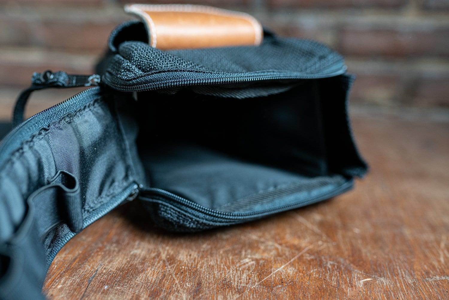 Super Cute Black Quantaray Camera Bag w/ Brown Accents | Etsy