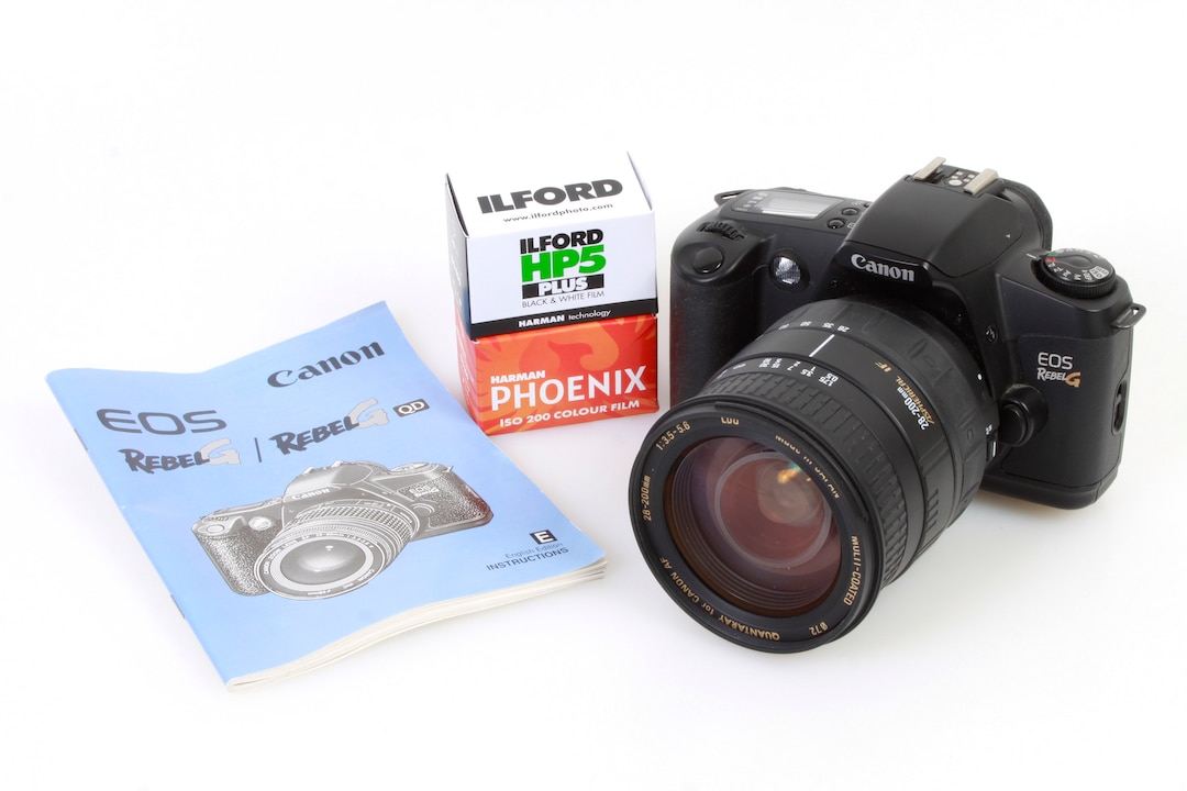 Canon 35mm Film Camera W 28-200mm Lens + Film + Manual - Etsy