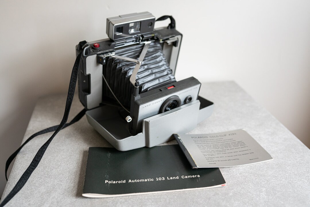Polaroid 103 Land Camera - Vintage - Etsy Polaroid 103 Land Camera - Vintage - Etsy