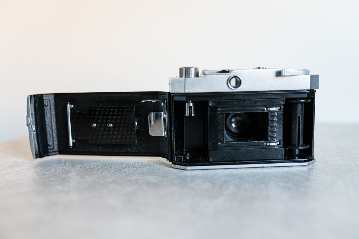 35mm Compact Camera W/ Case - Konilette 35 - Etsy