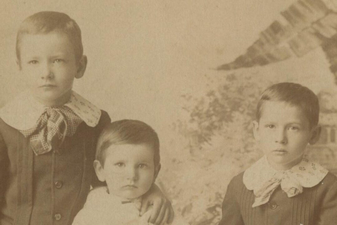 Vintage Photo of Three Young Siblings, Beaver Falls, by Leigh - Mid ...